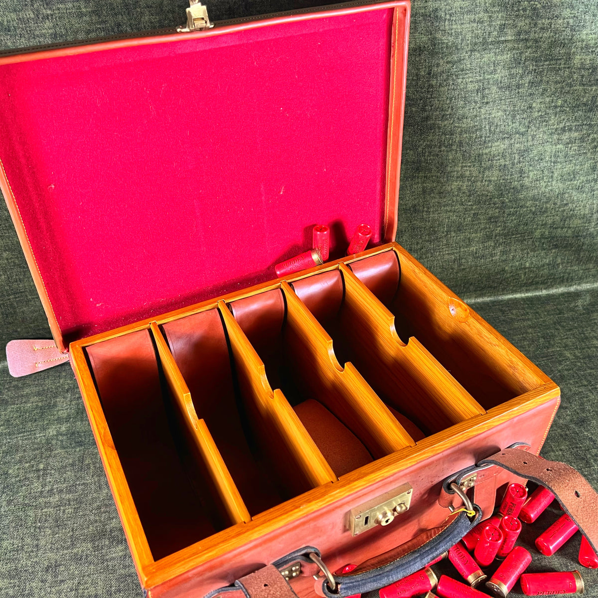 Holland & Holland Leather Shotgun Cartridge Magazine – Poacher's Pocket ...